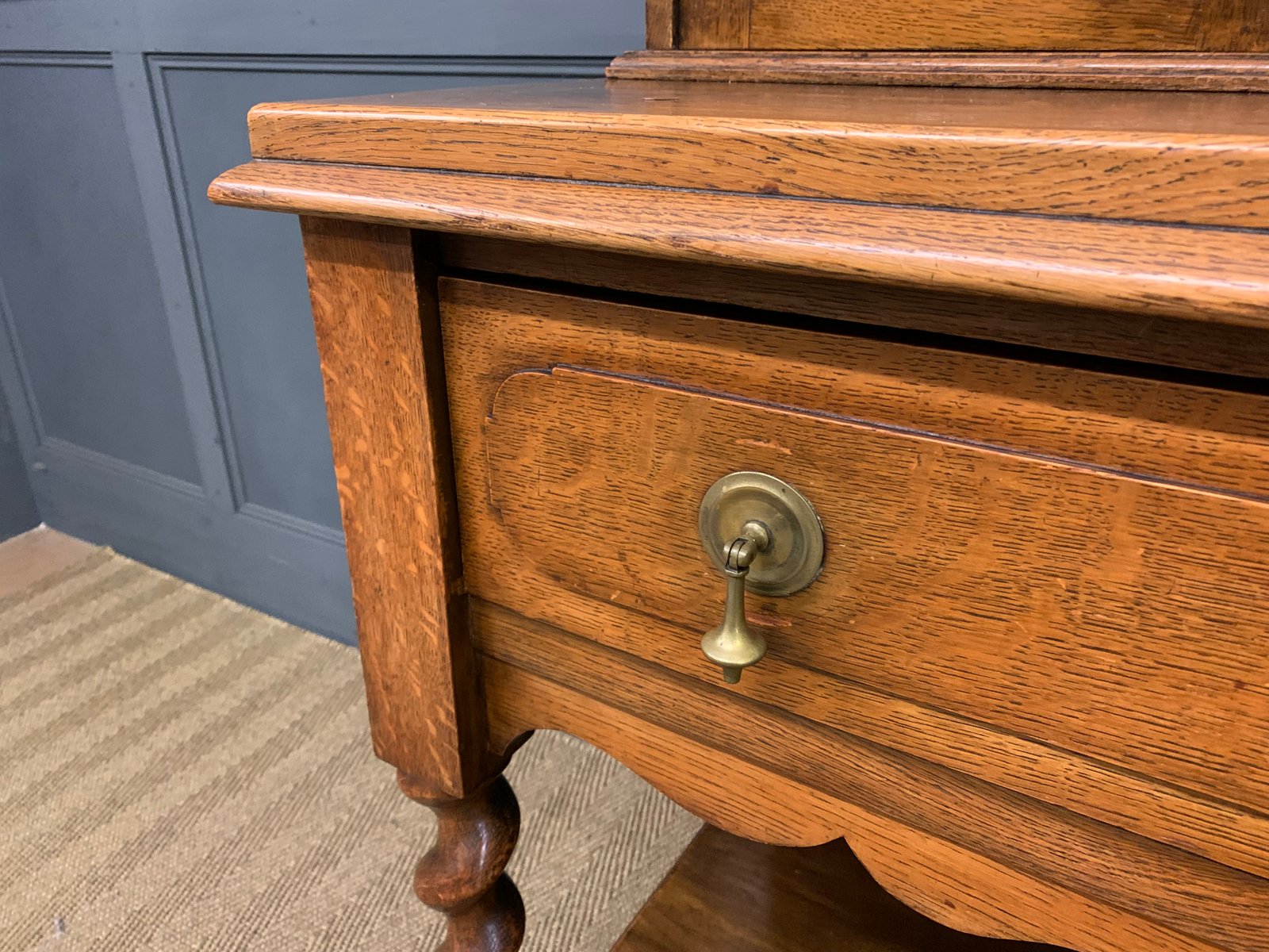 Welsh Oak Pot Board Dresser, 1910 for sale at Pamono