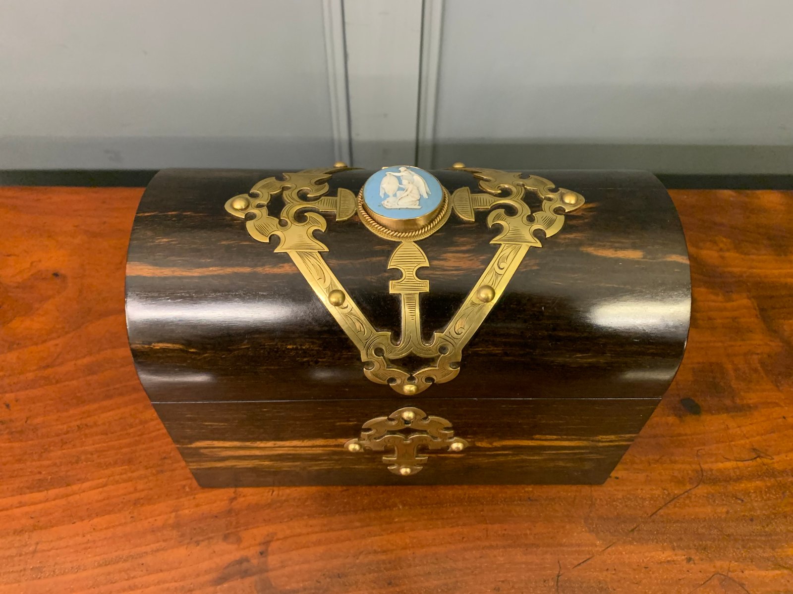 Victorian Coromandel Stationary Casket, 1860 for sale at Pamono