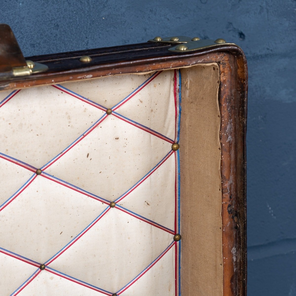 Antique French Courier Trunk in Striped Canvas from Louis Vuitton, 1885 ...