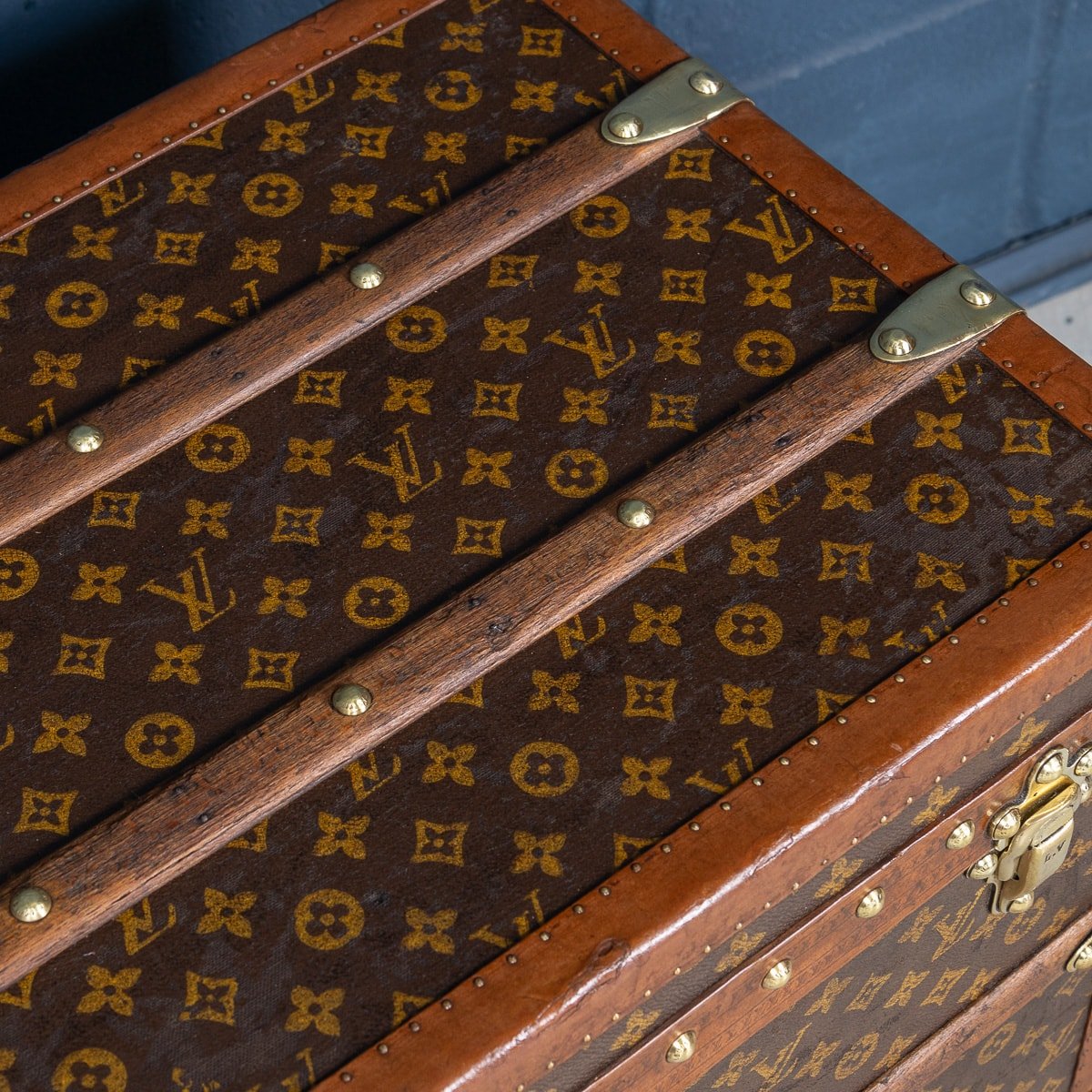 Vintage French Shoe Trunk from Louis Vuitton, 1930 for sale at Pamono