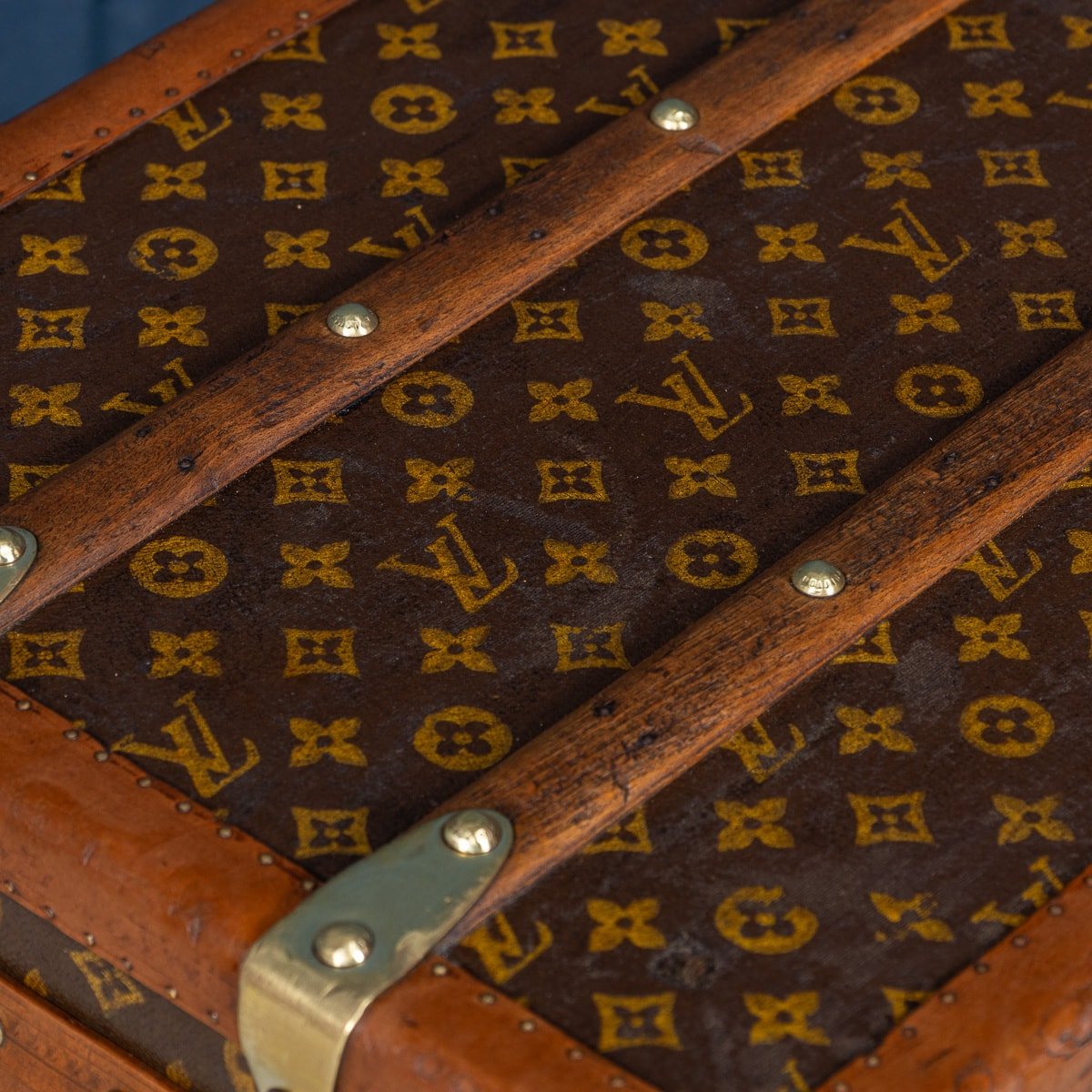 Vintage French Shoe Trunk from Louis Vuitton, 1930 for sale at Pamono