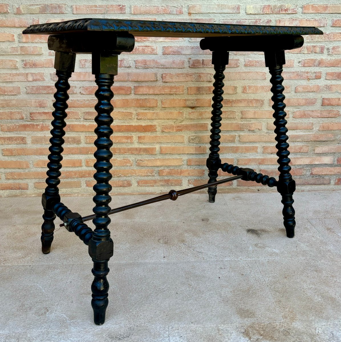 Early 20th Century Spanish Side Table with Turned Legs and Iron ...