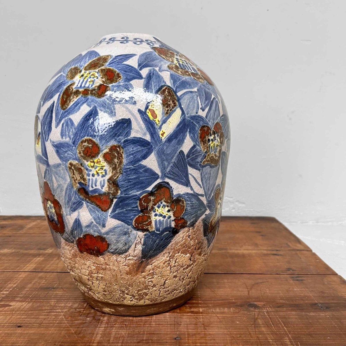 Japanese Earthenware Ikebana Flower Vase, 1920s for sale at Pamono