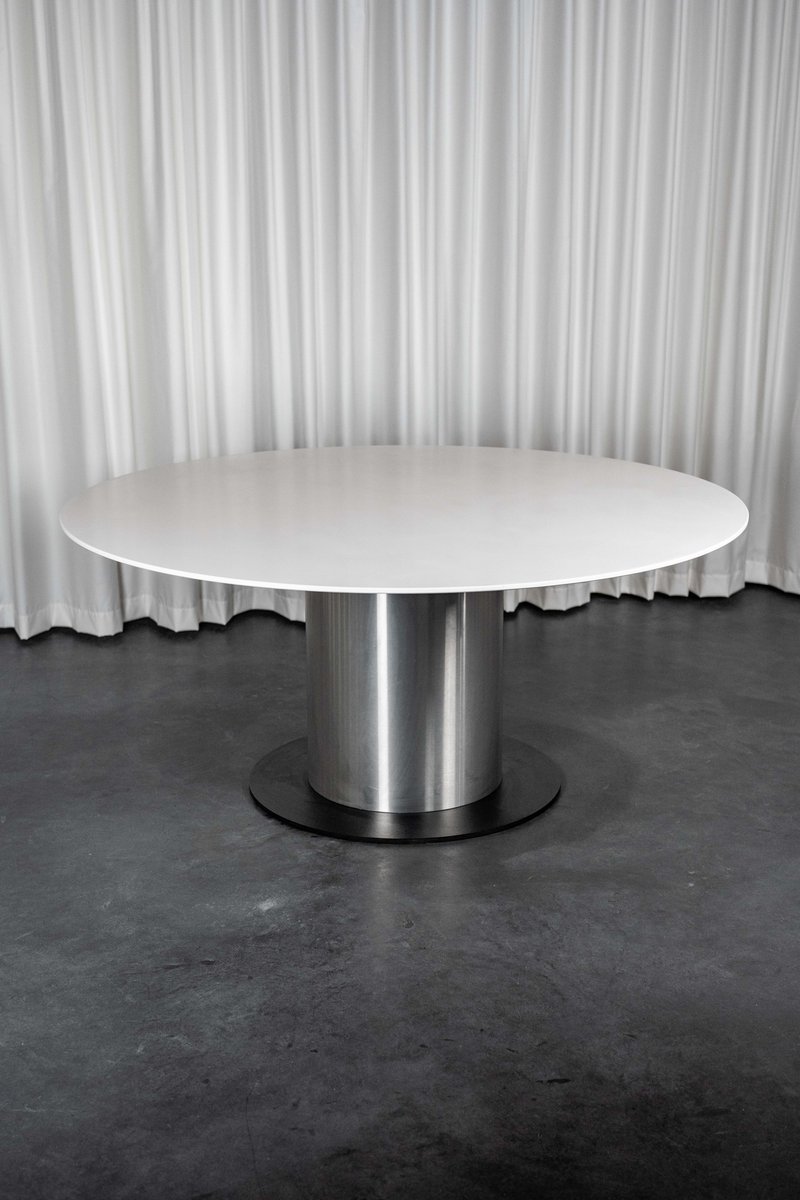 Round Dining Table with Central Barrel for sale at Pamono
