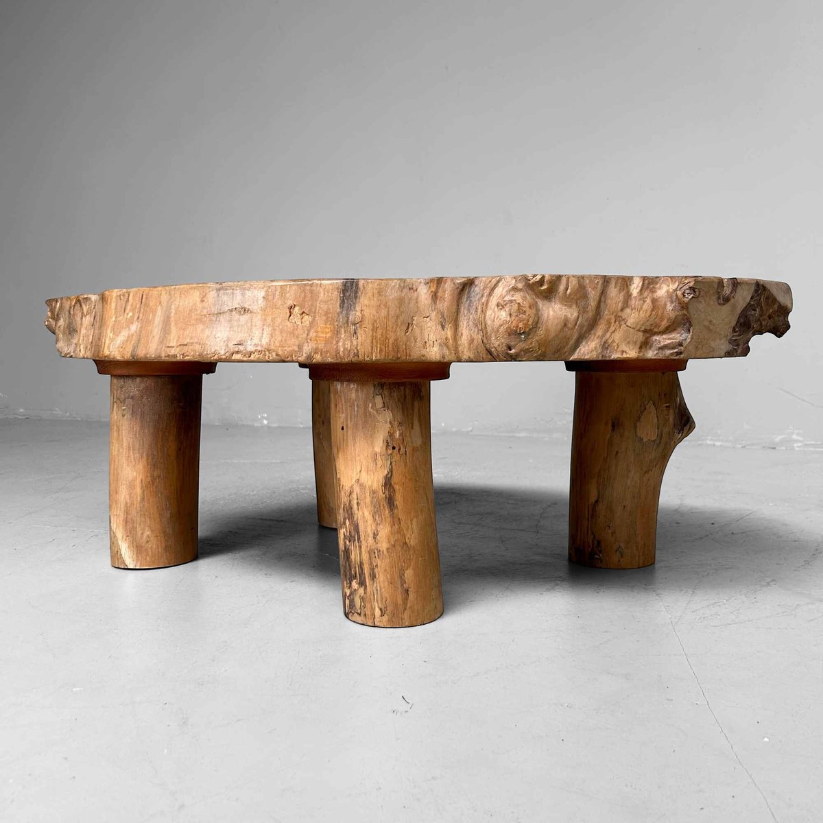 Japanese Log Table, 1950s for sale at Pamono