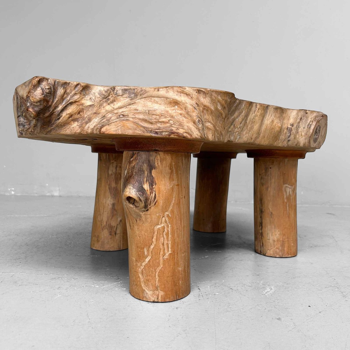 Japanese Log Table, 1950s for sale at Pamono