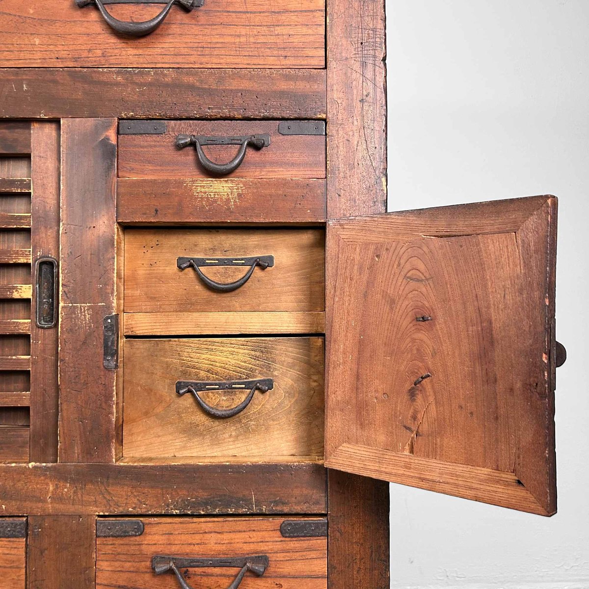 Japanese Traditional Tansu Storage Cabinet, 1890s for sale at Pamono