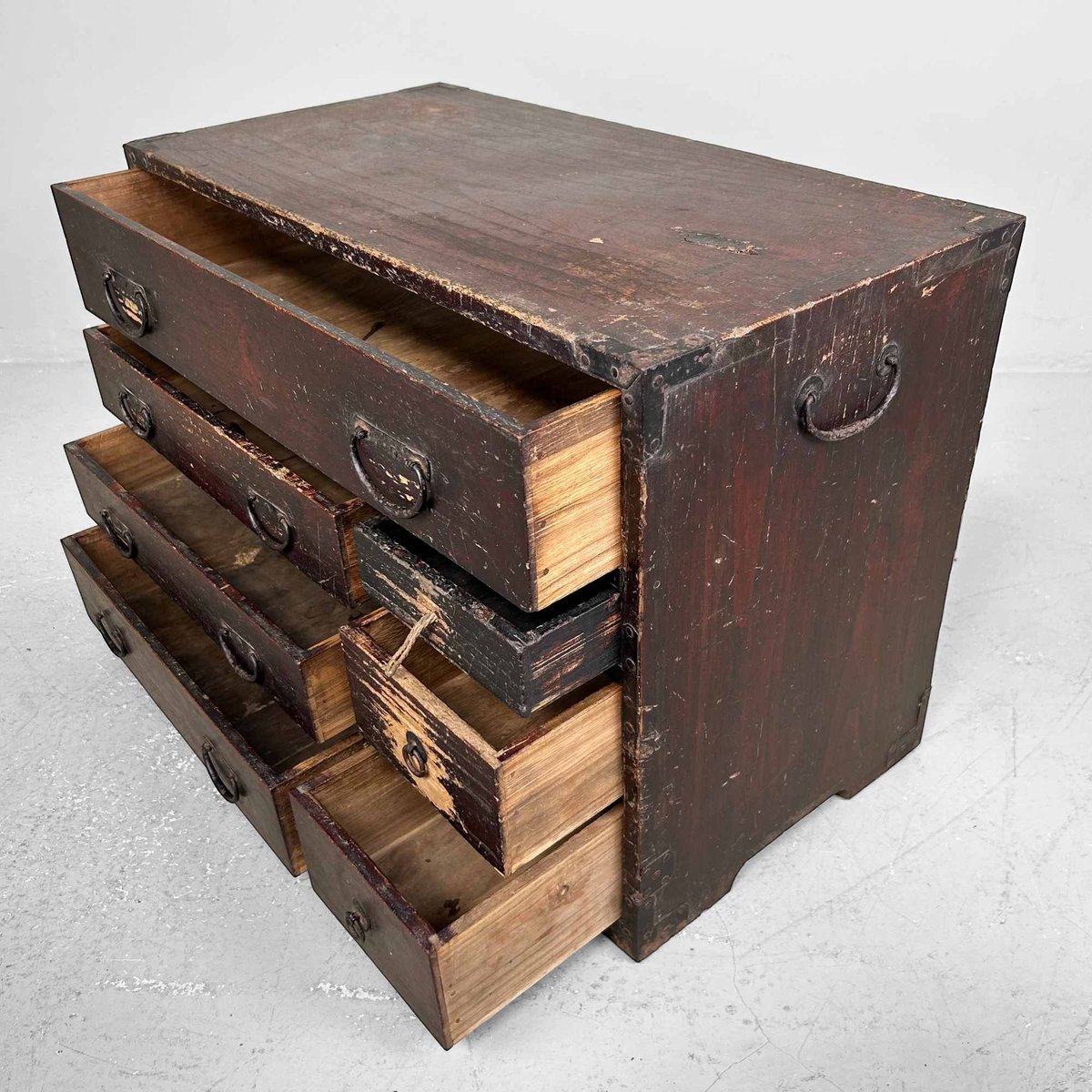 Japanese Traditional Tansu Storage Cabinet, 1890s for sale at Pamono