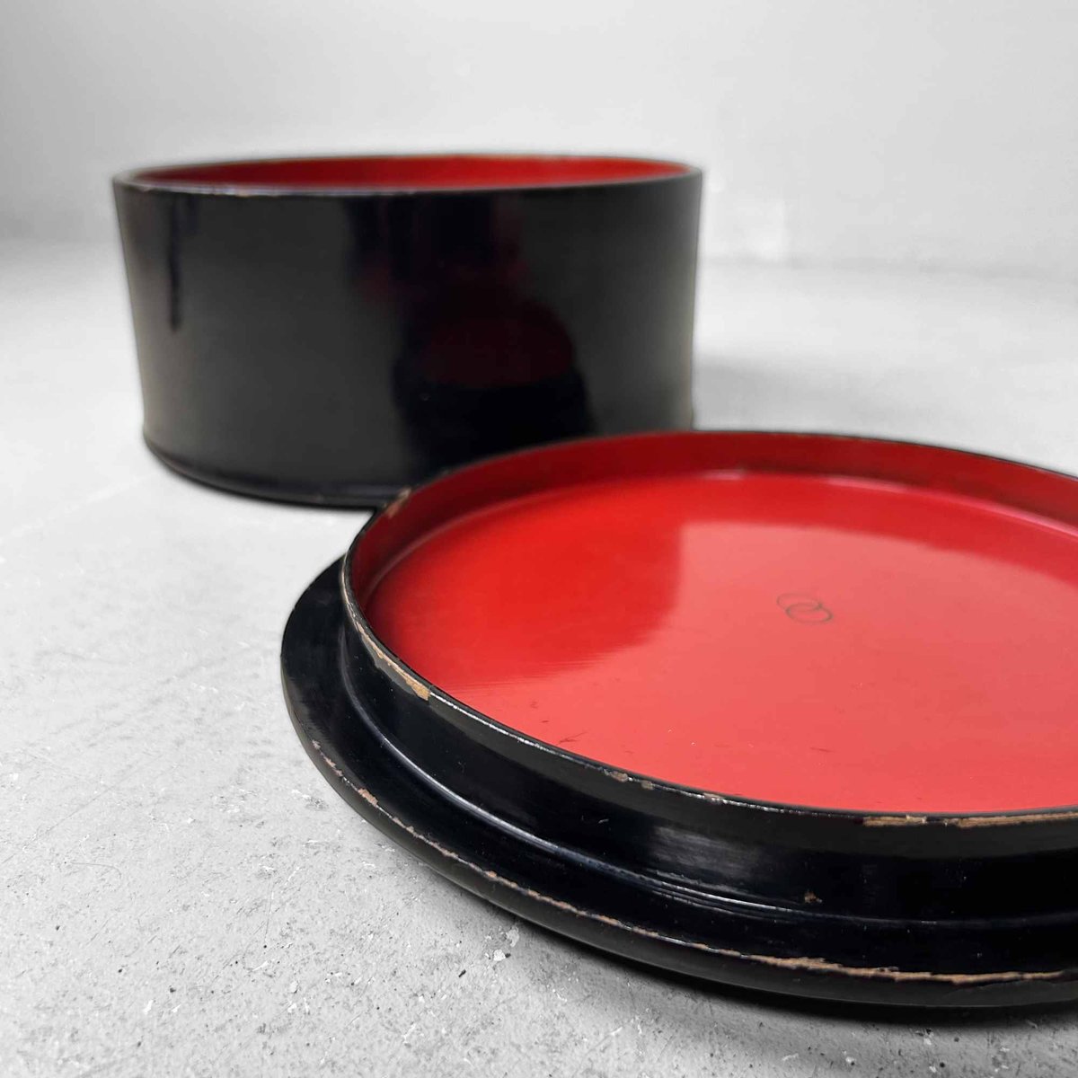 Japanese Urushi Chabako Tea Storage Box, 1920s for sale at Pamono