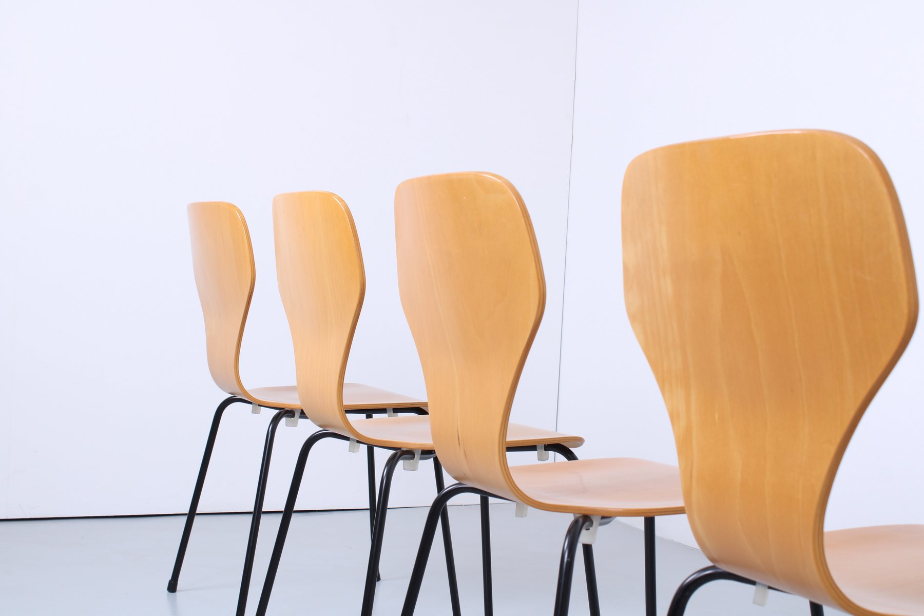 Beech Stacking Butterfly Chairs by Phoenix Denmark 1980s, Set of 4 for ...