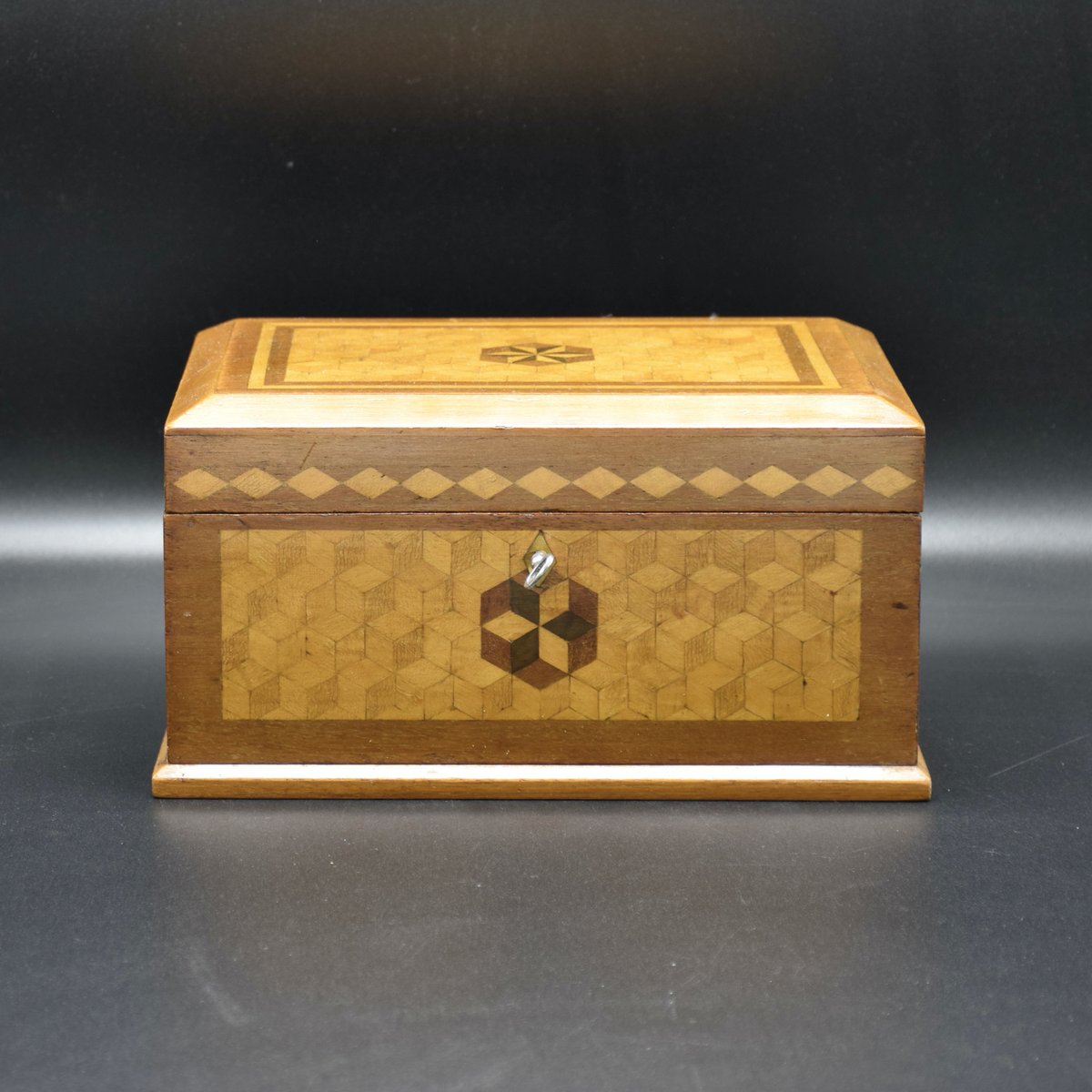 Small French Box with Inlaying, 1900s for sale at Pamono