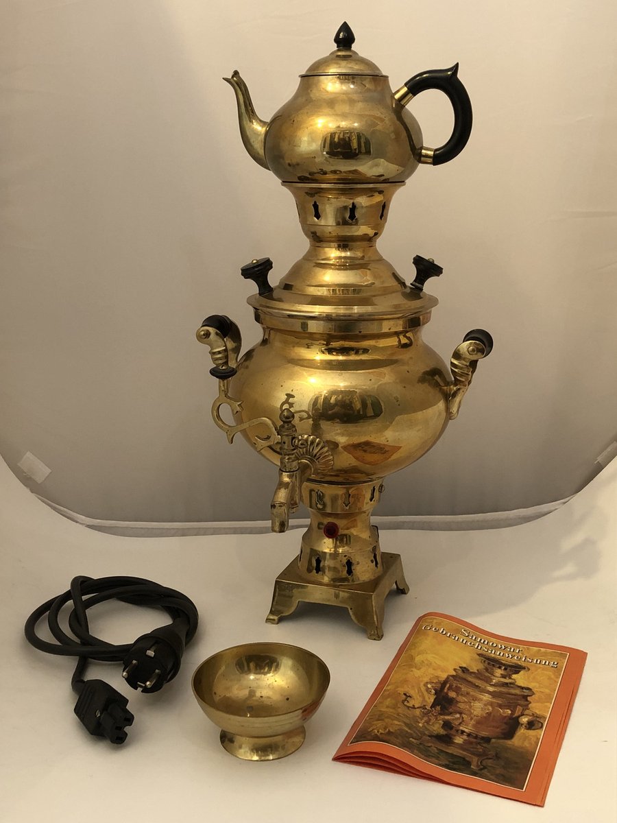 Vintage Brass Samovar Tea Maker, 1960s for sale at Pamono