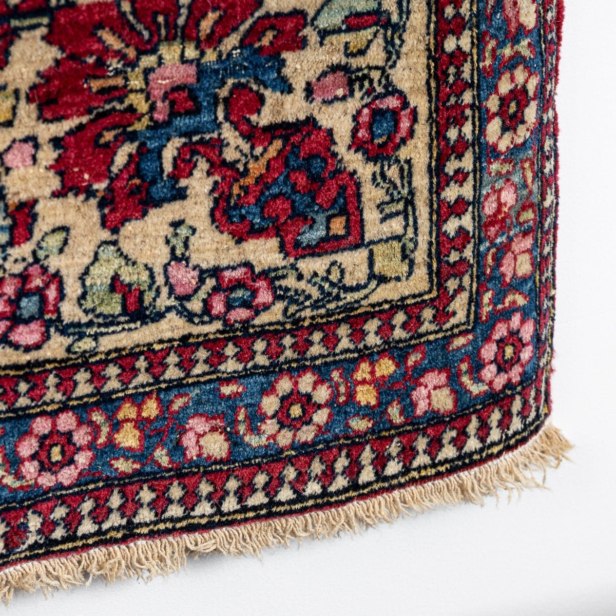 Antique 20th Century Middle Eastern Handmade Isfahan Mobarakeh Rug ...