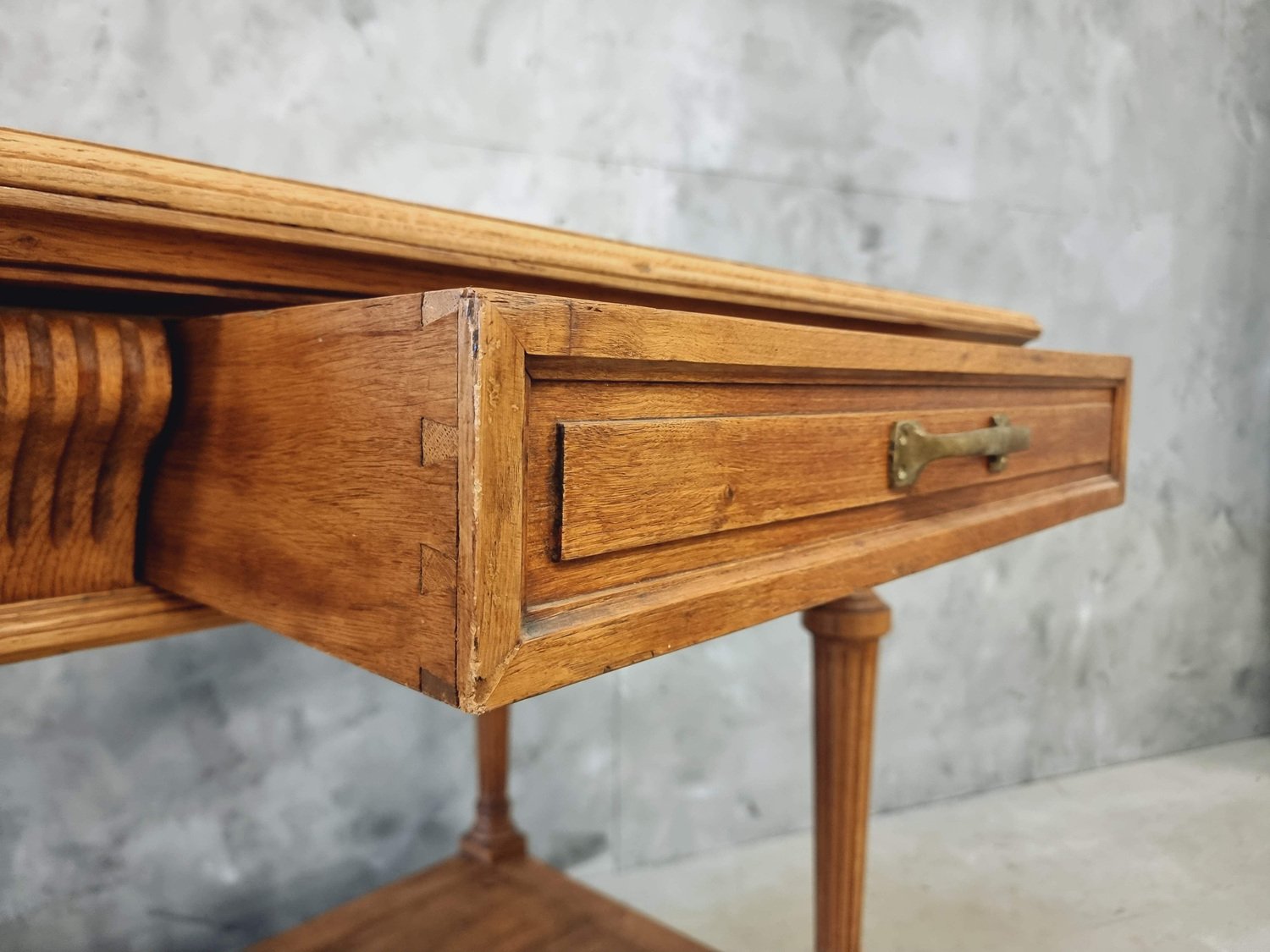 Antique Drapery Table in Oak, 1920s for sale at Pamono
