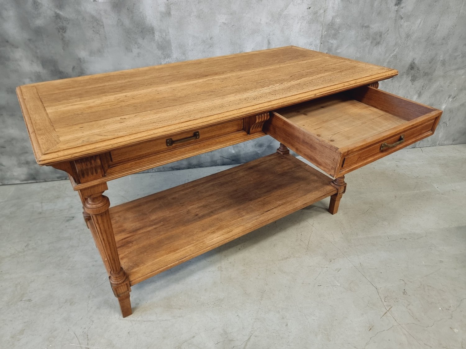 Antique Drapery Table in Oak, 1920s for sale at Pamono