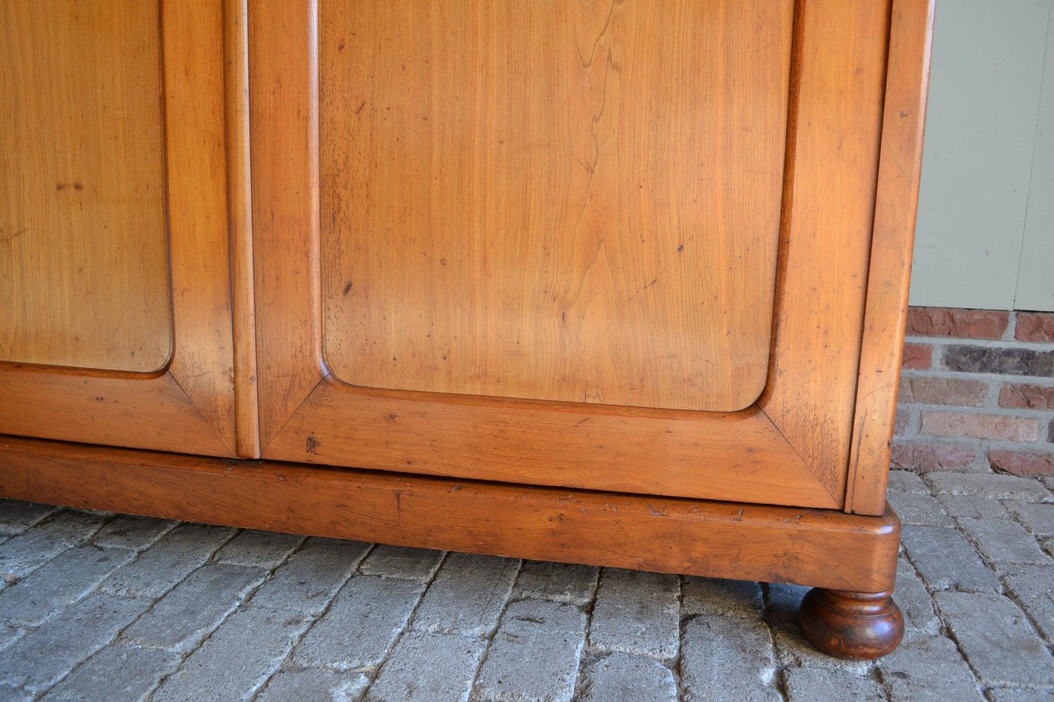 19th century Dutch Cherry Cupboard for sale at Pamono