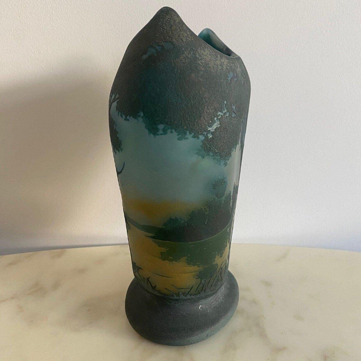 Shower Pedestal Vase with Flattened Belly and Lake Decor from Daum ...