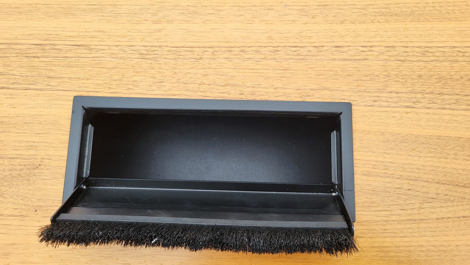 Model Nomos Desk with Modern Wood Top by Norman Foster for Vitra for ...