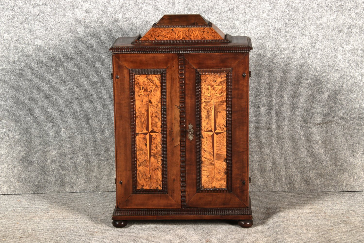 Small Renaissance Cabinet in Chiselled Iron & Walnut for sale at Pamono