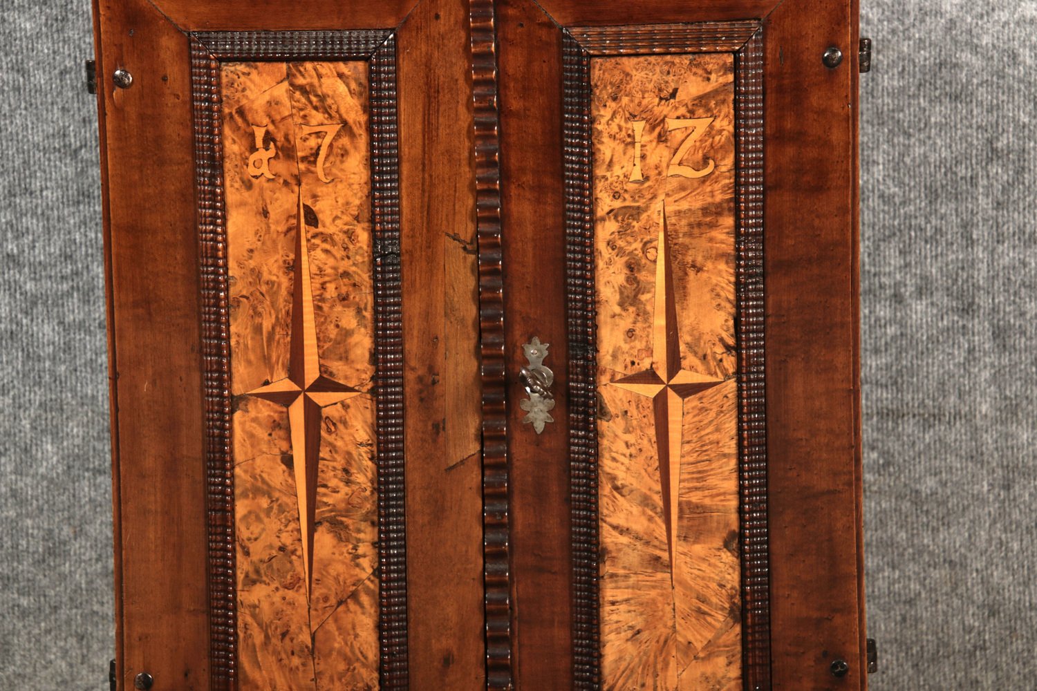 Small Renaissance Cabinet in Chiselled Iron & Walnut for sale at Pamono