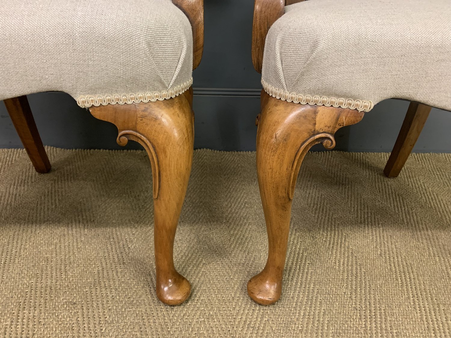 Walnut Chairs by Maple & Co., 1920s, Set of 2 for sale at Pamono