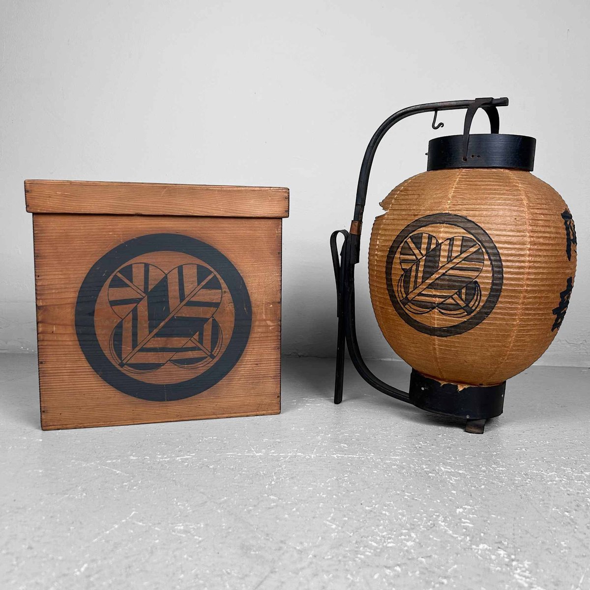 Japanese Paper Lantern, 1920s for sale at Pamono