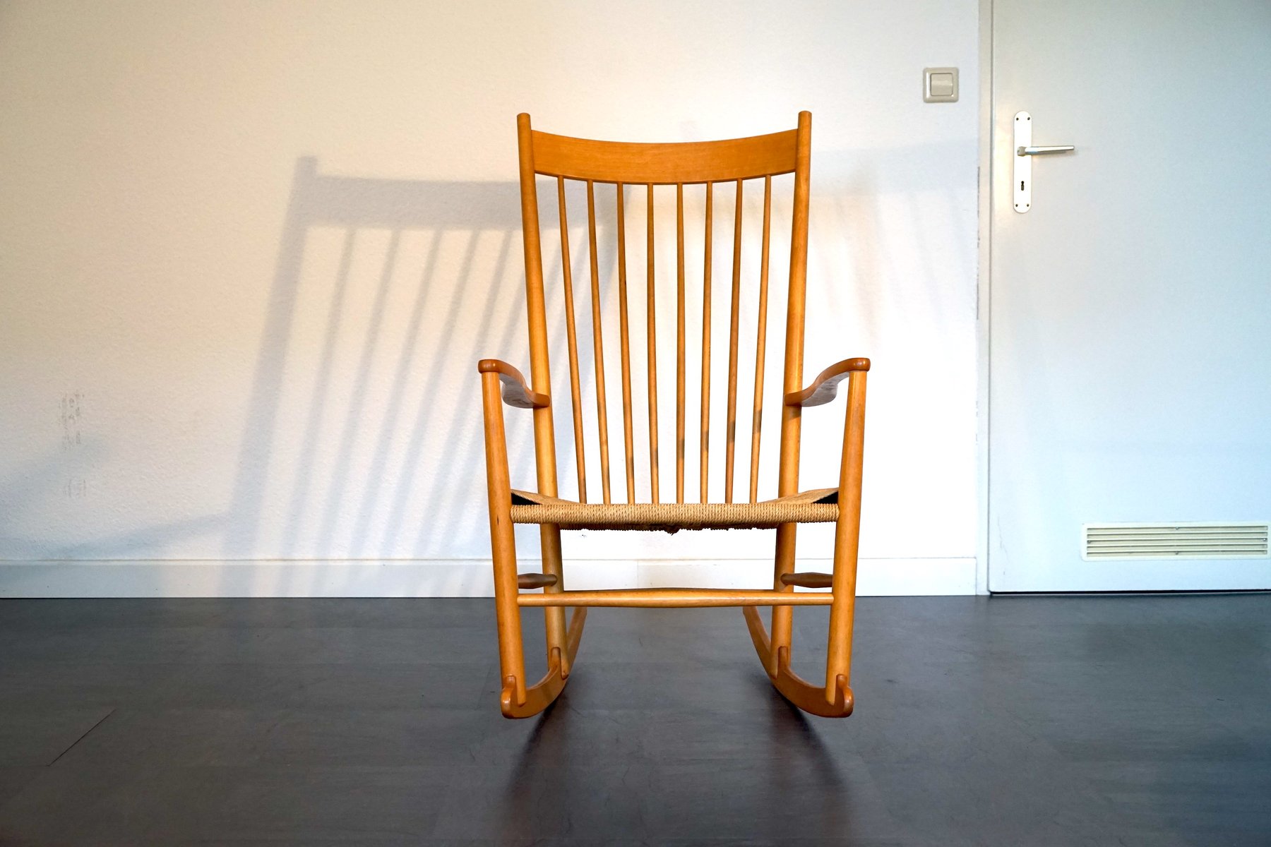Mid-Century J16 Rocking Chair by Hans Wegner for FDB Mobler, 1960s for ...