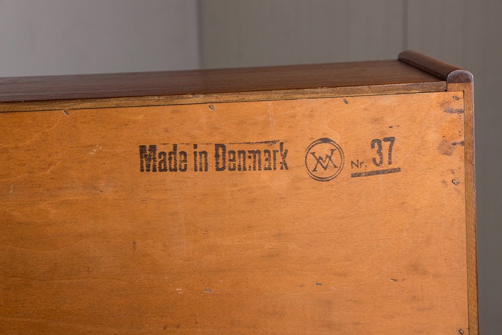 Danish Teak Desk Model 37 by Arne Wahl Iversen for Vinde Mobelfabrik ...
