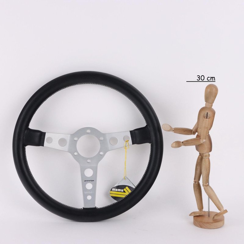 Momo Prototype Steering Wheel for sale at Pamono