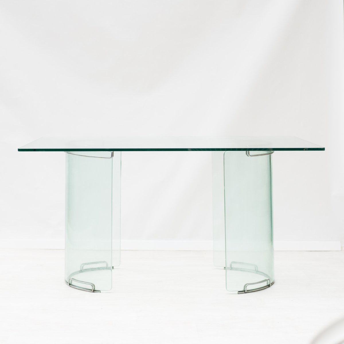 Italian Glass Table from Zanotta, 1970s for sale at Pamono