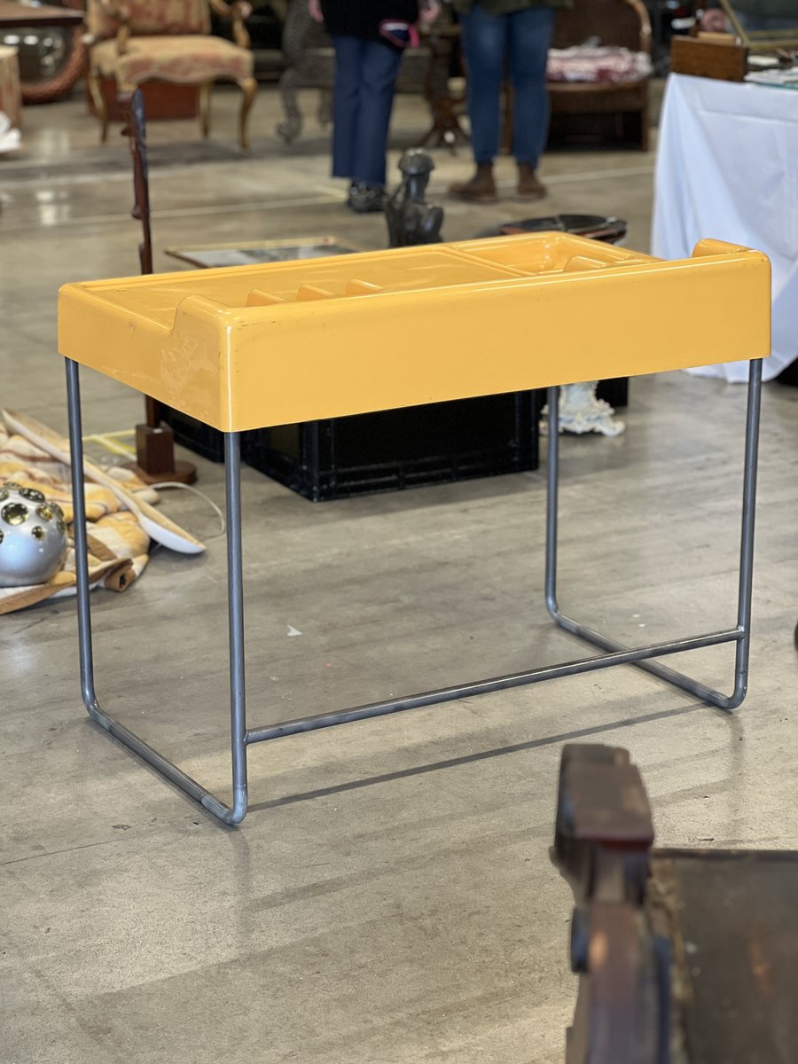 Molded Plastic Desk, 1970s for sale at Pamono