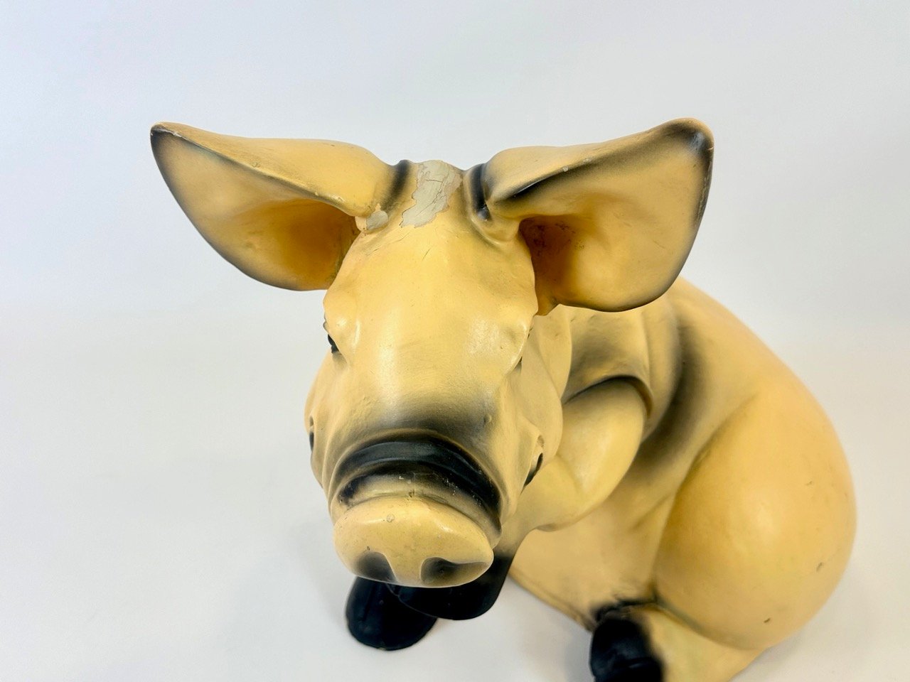 Large Vintage Resin Garden Pig Figure, 1980s for sale at Pamono