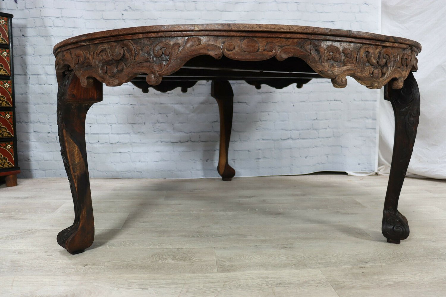 Antique Indian Anglo Wood Hand-Carved Round Dining Table, 1890s for ...