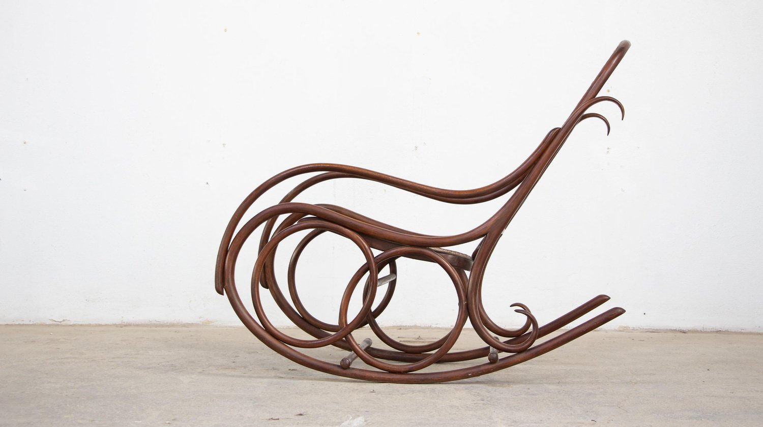 Rocking Chair from Thonet, 1920s for sale at Pamono