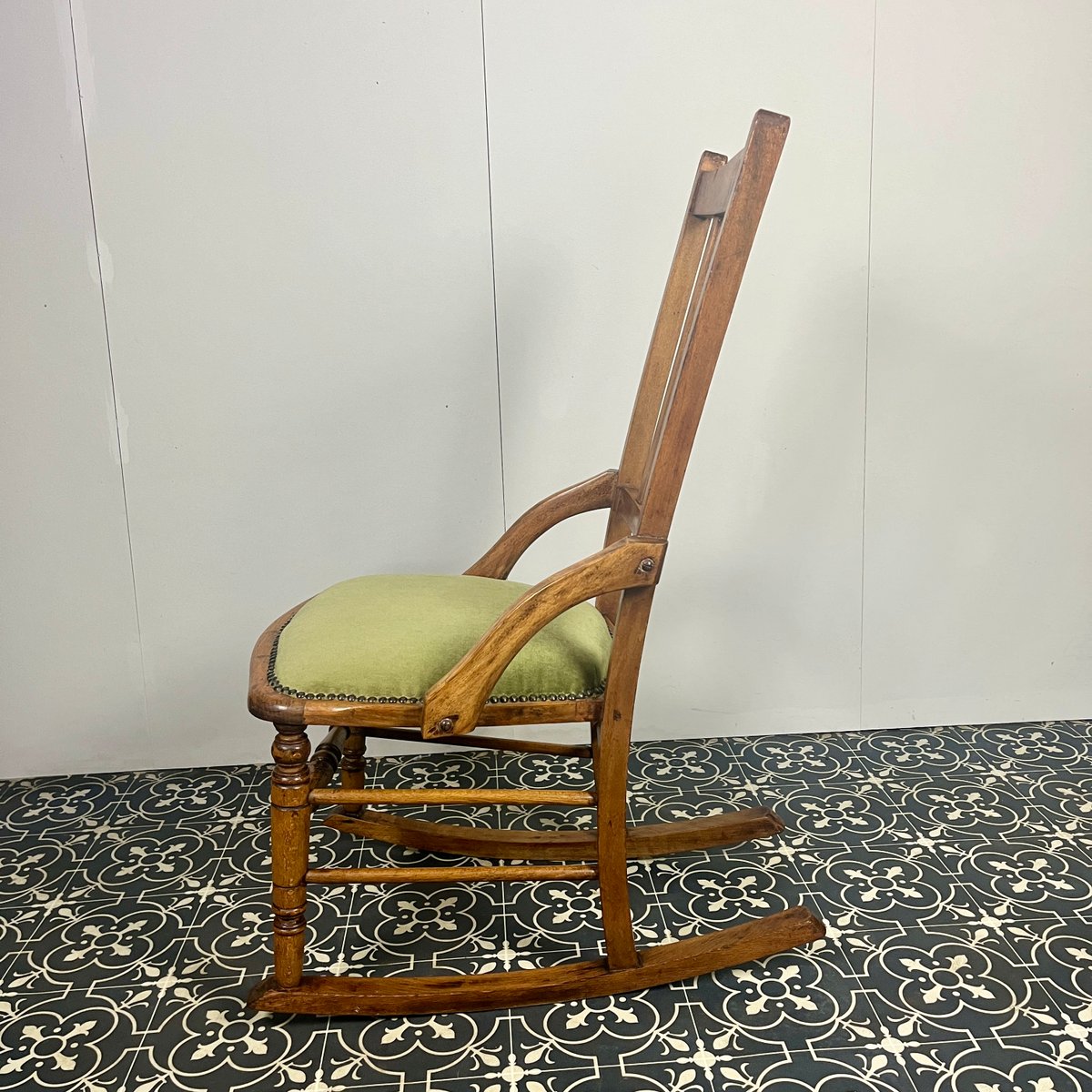 Antique Victorian Oak Rocking Chair for sale at Pamono