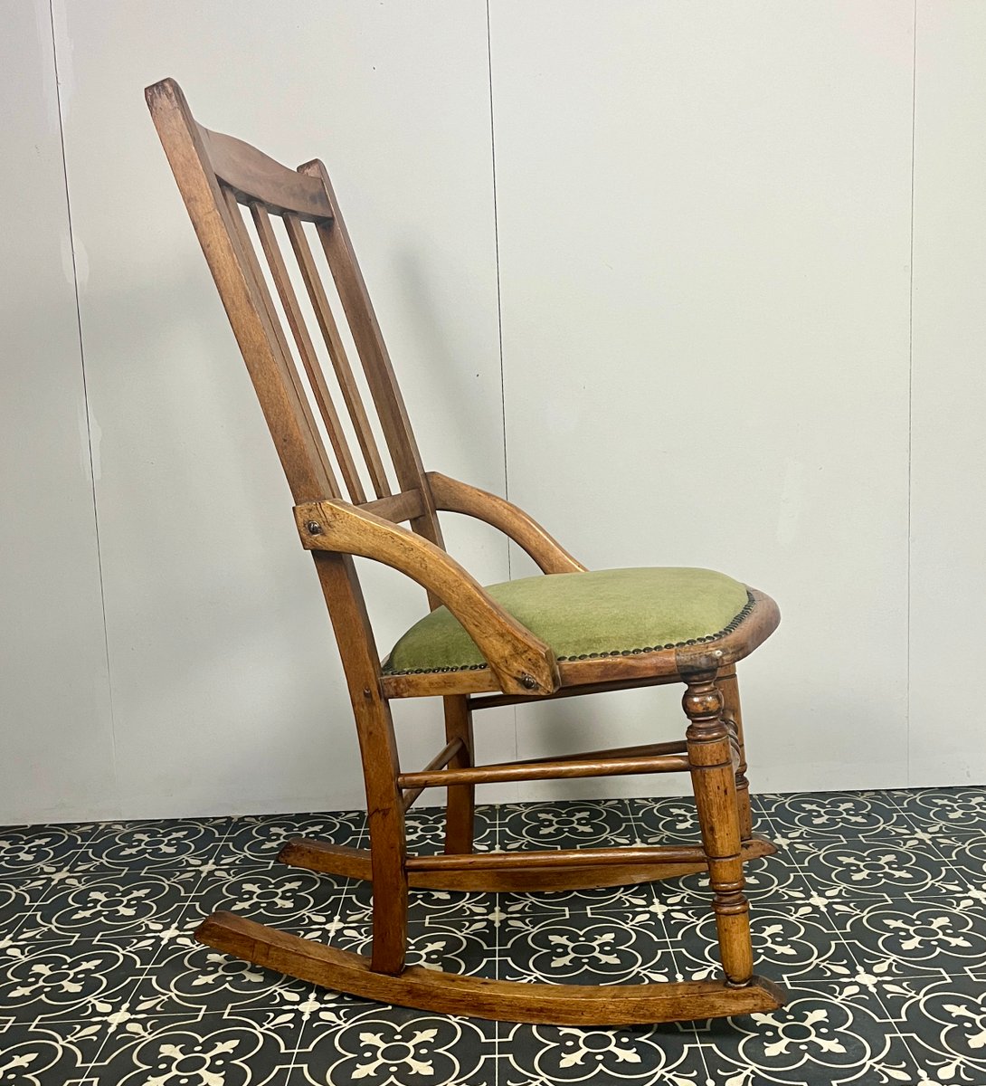 Antique Victorian Oak Rocking Chair for sale at Pamono