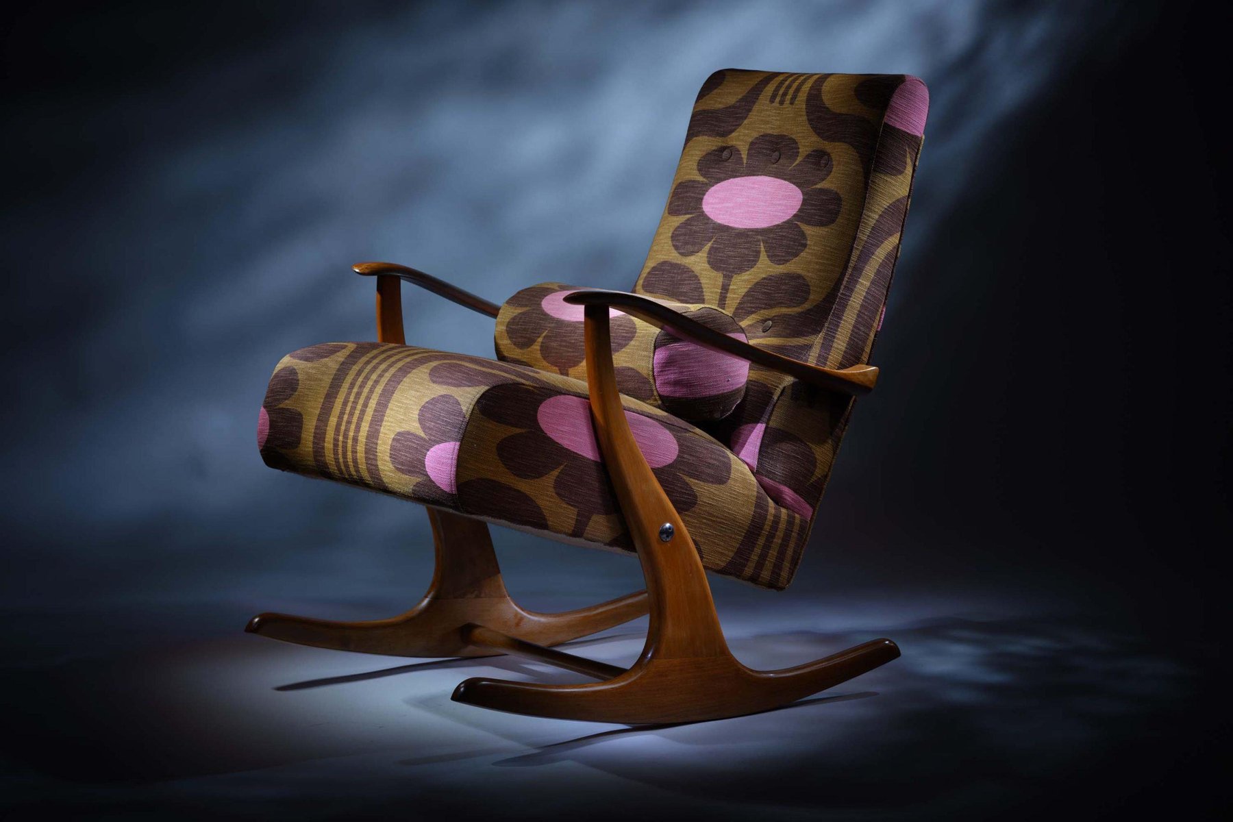 Mid-Centurry Danish Rocker, 1970s for sale at Pamono