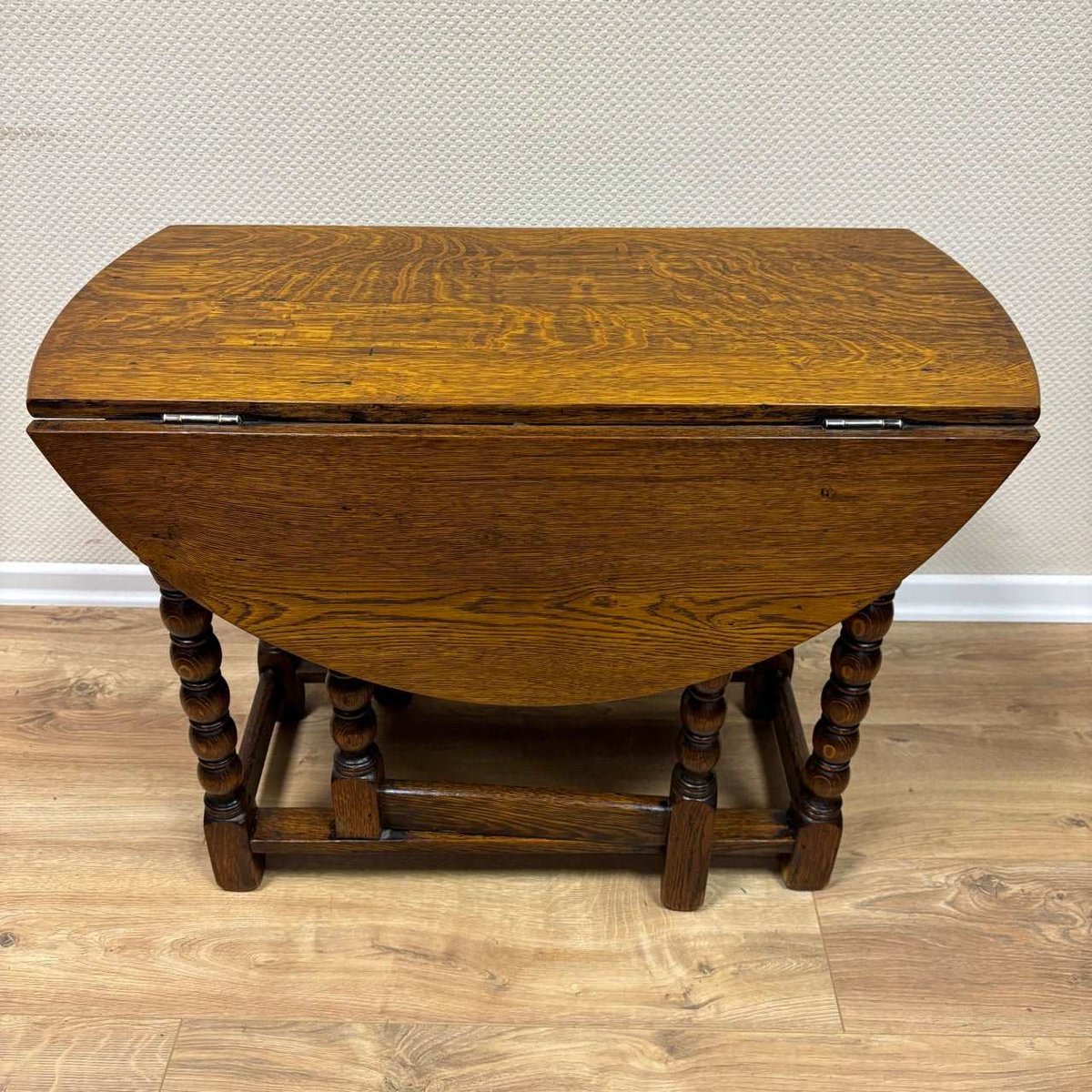 Small English Folding Table in Oak, 1890s for sale at Pamono
