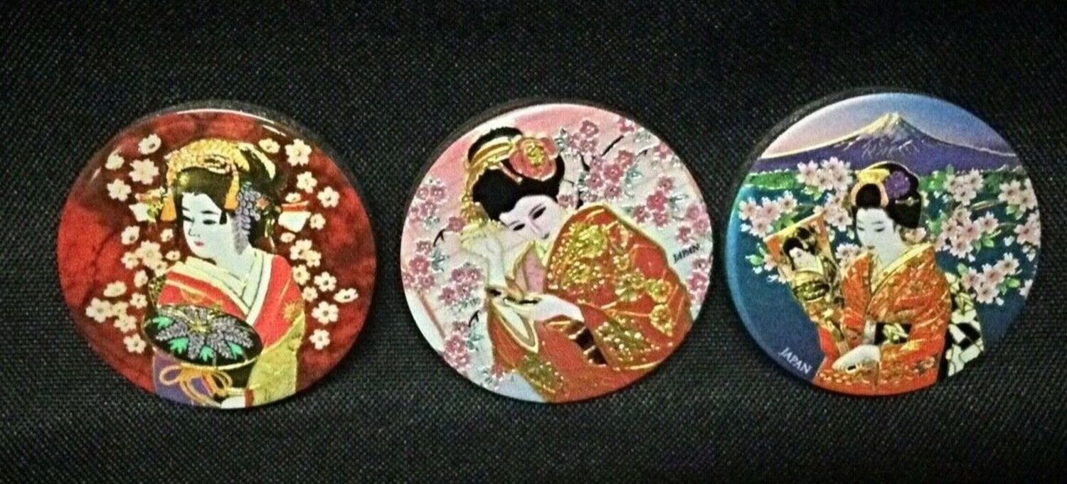 Vintage Japanese Magnets, 1950s, Set of 3 for sale at Pamono