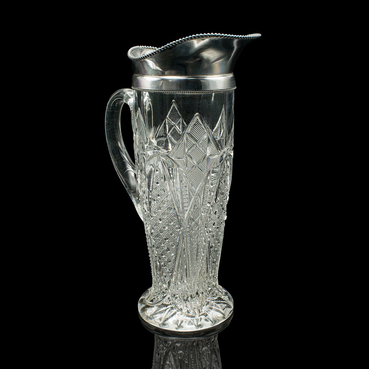 Antique English Cut Glass Serving Jug, 1890s for sale at Pamono