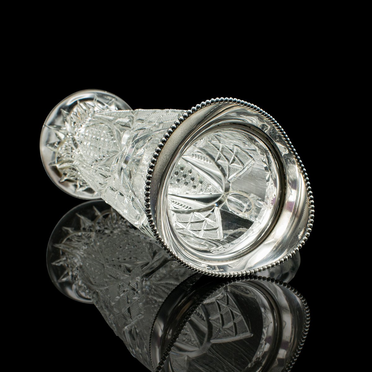 Antique English Cut Glass Serving Jug, 1890s for sale at Pamono