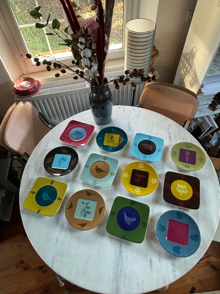 Arabia Finland Plates, 2001, Set of 12 for sale at Pamono