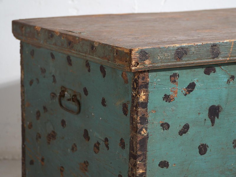 Vintage Mint Green Storage Trunk, 1920 for sale at Pamono