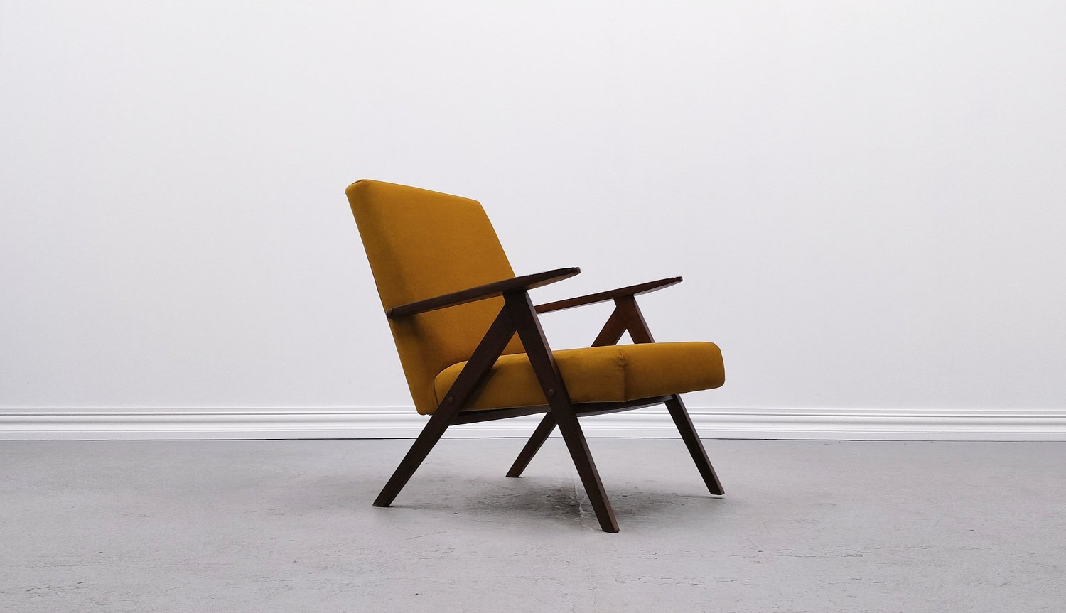 Mid-Century Easy Chair Model B - 310 Var in Forest Goldenrod Velvet ...