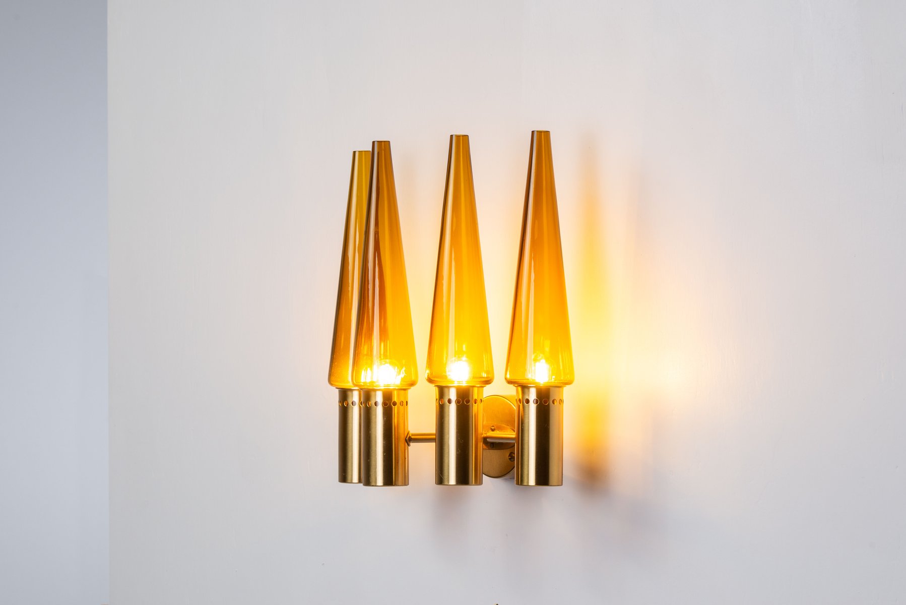 S1987/4 Wall Lamp in Brass with Orange Shades by Hans Agne Jakobsson ...