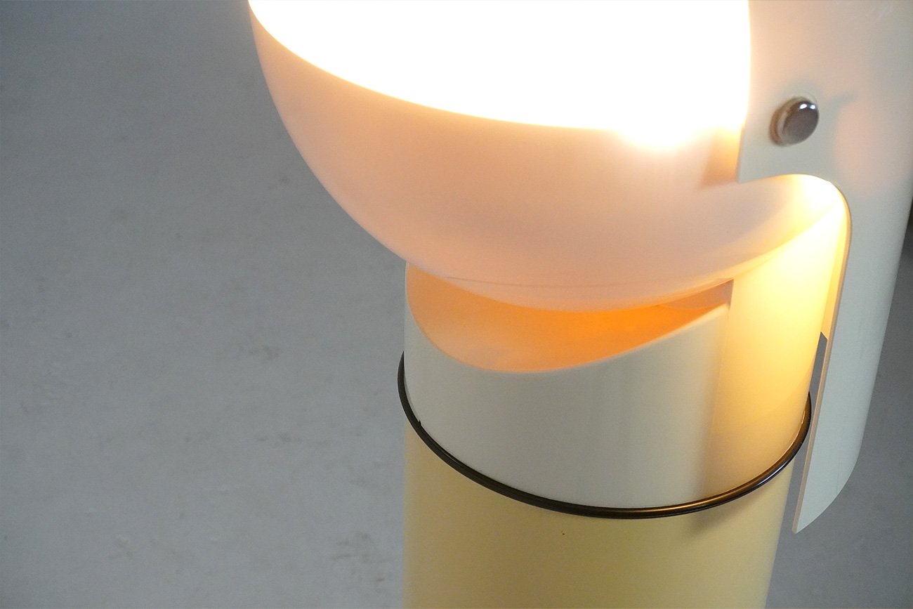 Pileo Floor Lamp by Gae Aulenti for Artemide, 1970s for sale at Pamono