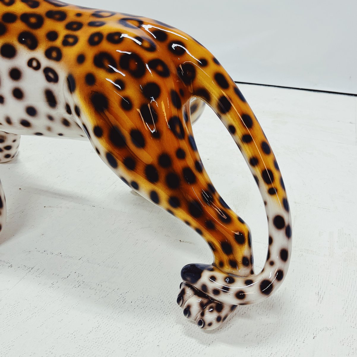 Snow Leopard Figurine in Ceramic by Ceramiche Boxer for sale at Pamono