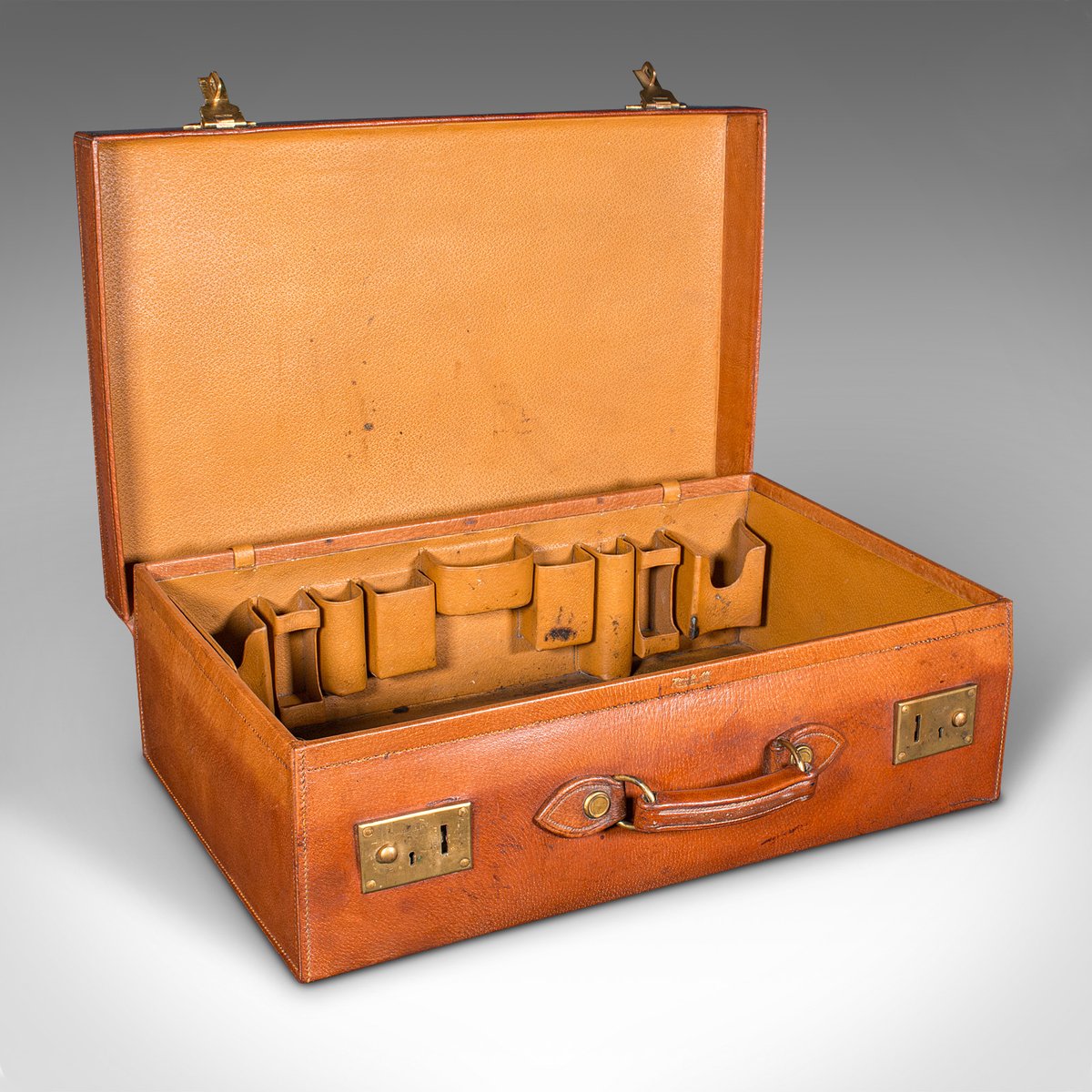 Antique English Gentlemans Travel Case, 1890s for sale at Pamono