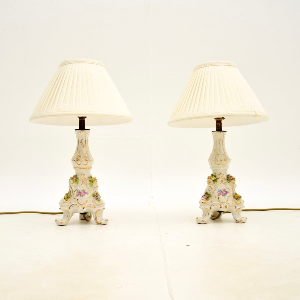 Dresden Porcelain Table Lamps, 1930s, Set of 2 for sale at Pamono