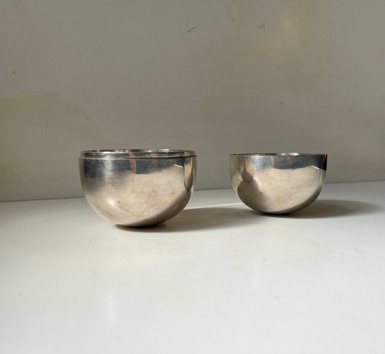 Super-Elliptical Egg Jar in Stainless Steel from Piet Hein for sale at ...